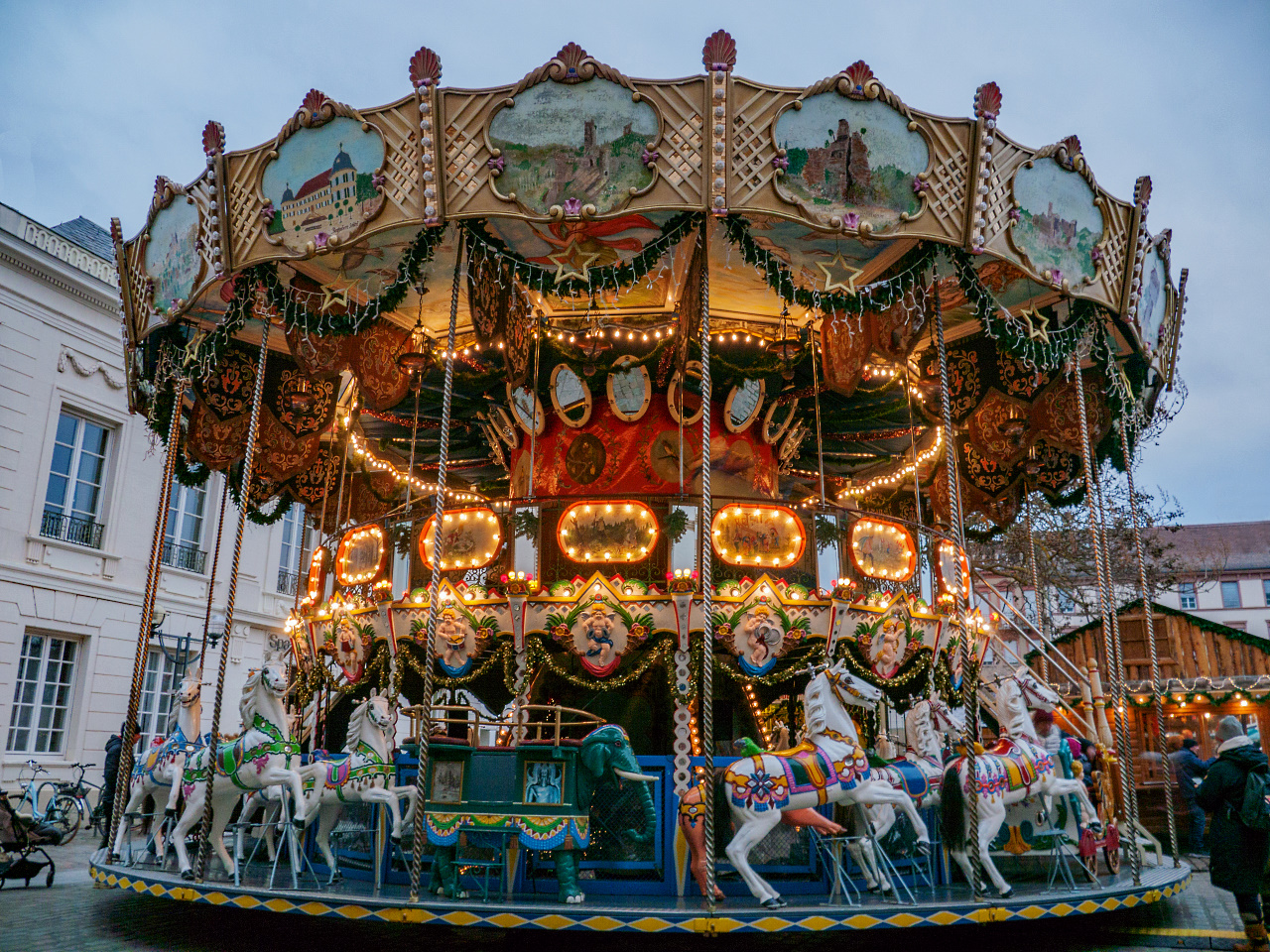 Historisches Etagen-Karussell | d-pixx.de Forum