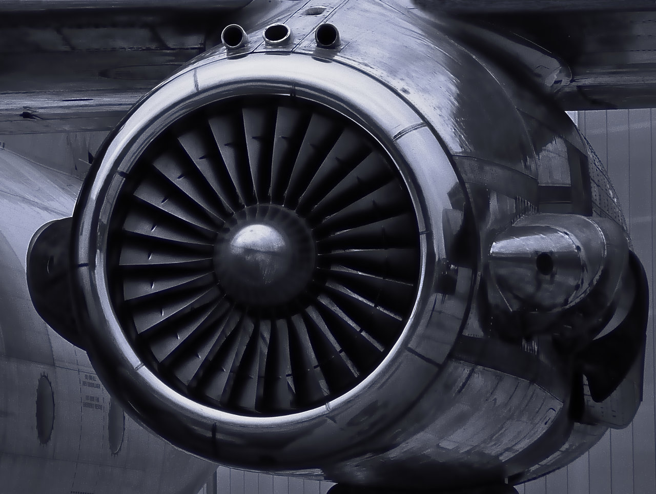 Triebwerk | d-pixx.de Forum